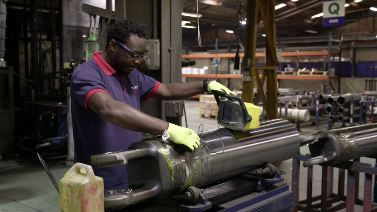 Edbro Products | Hydraulic Cylinders, Tipping & Safe Systems